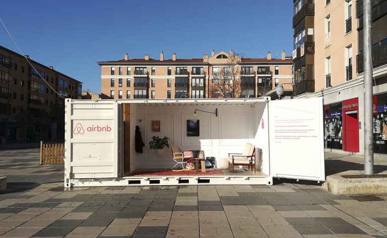 Success Stories: Brands that have transformed pop-up stores into ...